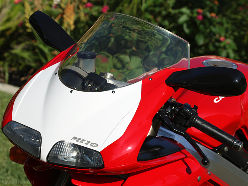 Who Shrunk The 916? 2000 Cagiva Mito 125cc EVO II (CA Title!) - Rare ...