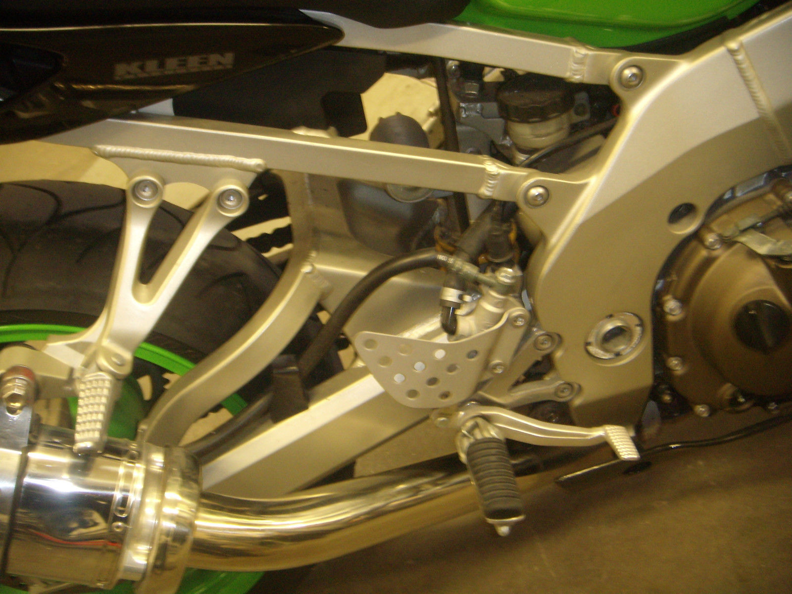900cc of Green: 2002 Kawasaki Ninja ZX-9R - Rare SportBikesForSale