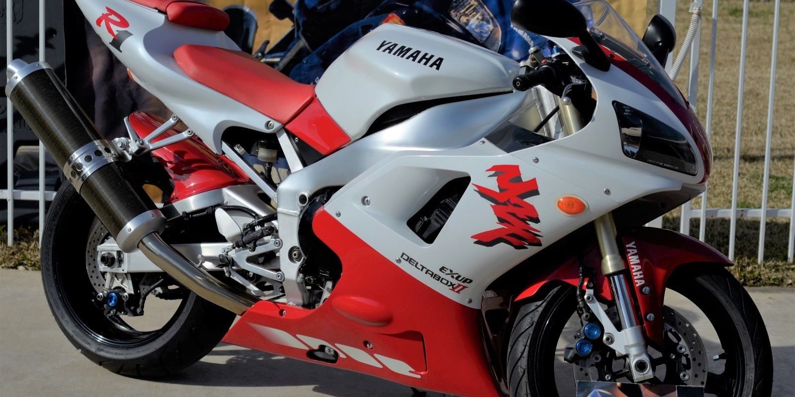 The beginning: 1998 Yamaha YZF-R1 - Rare SportBikesForSale