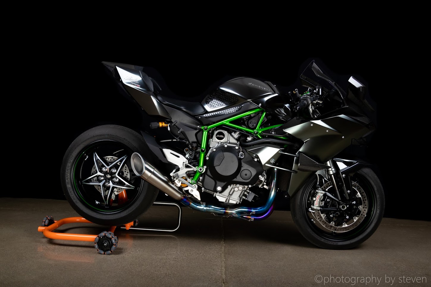 Featured Listing: Street-Titled 2018 Kawasaki H2R for Sale - Rare ...