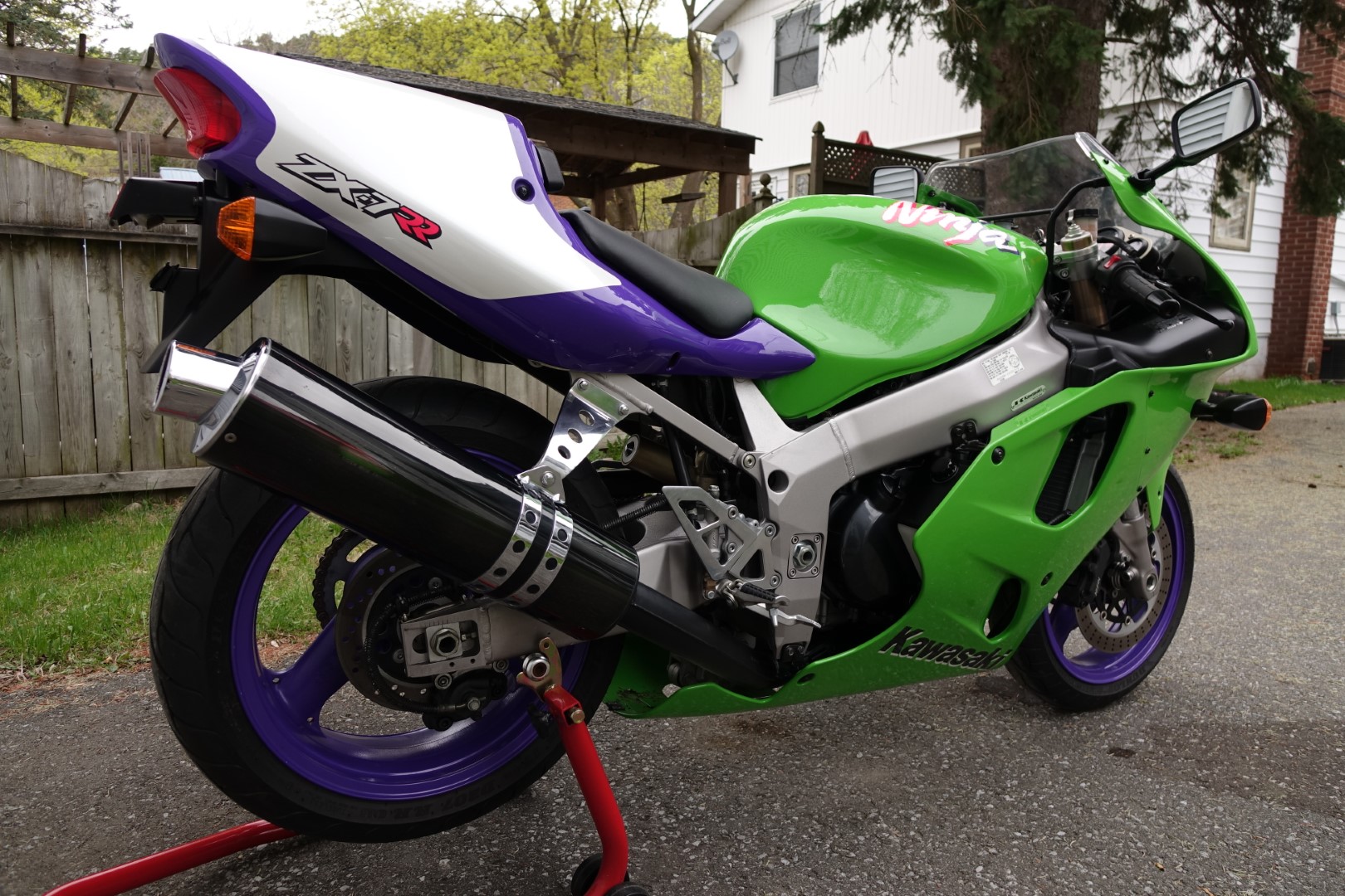 Featured Listing: 1997 Kawasaki ZX-7RR N2 - Rare SportBikesForSale