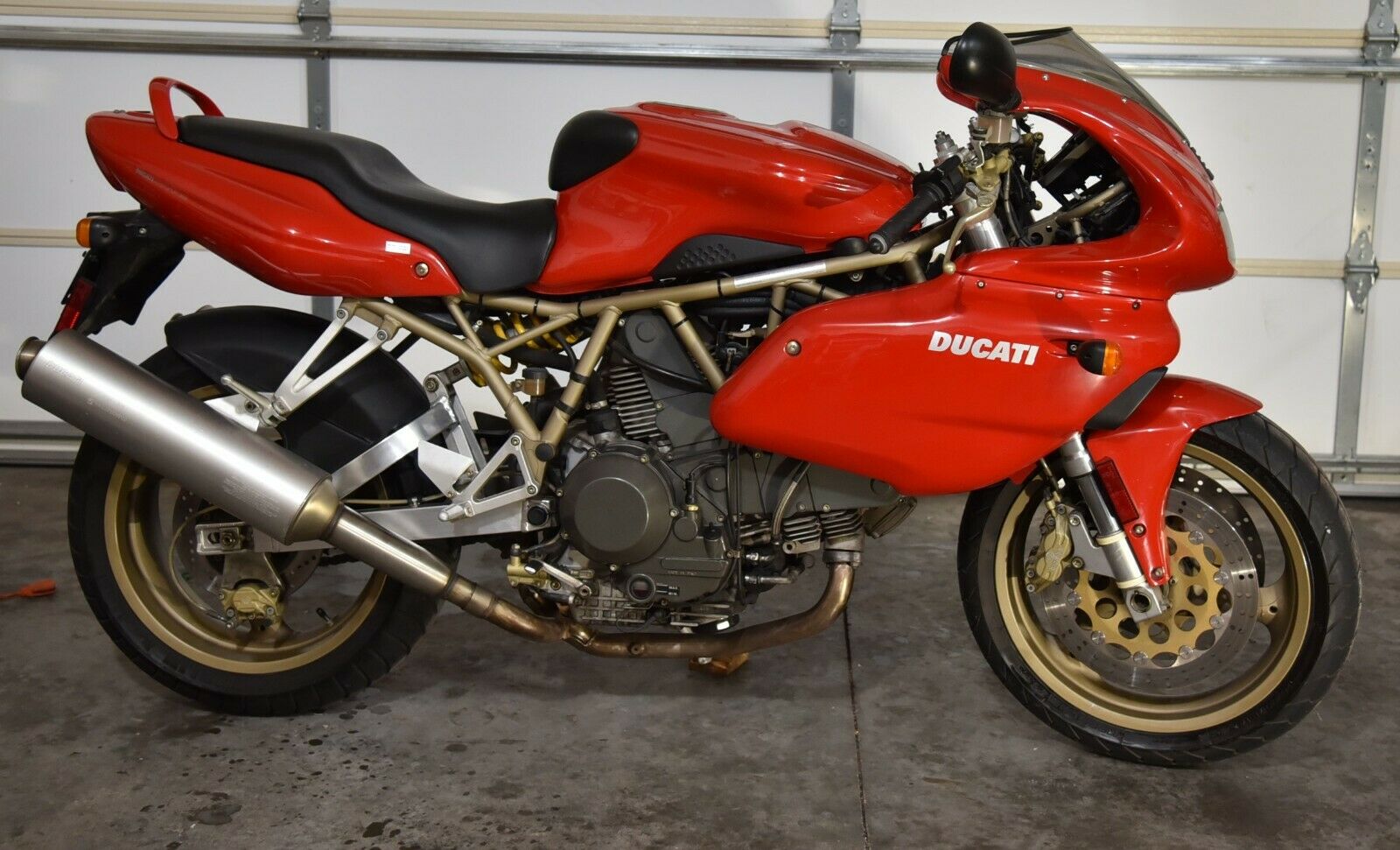 Digital Effect - 1999 Ducati 900SS/CR - Rare SportBikesForSale