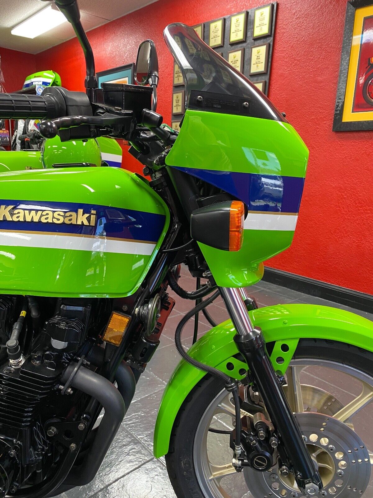 Featured Listing - 1983 Kawasaki KZ1000R Eddie Lawson Replica - Rare ...