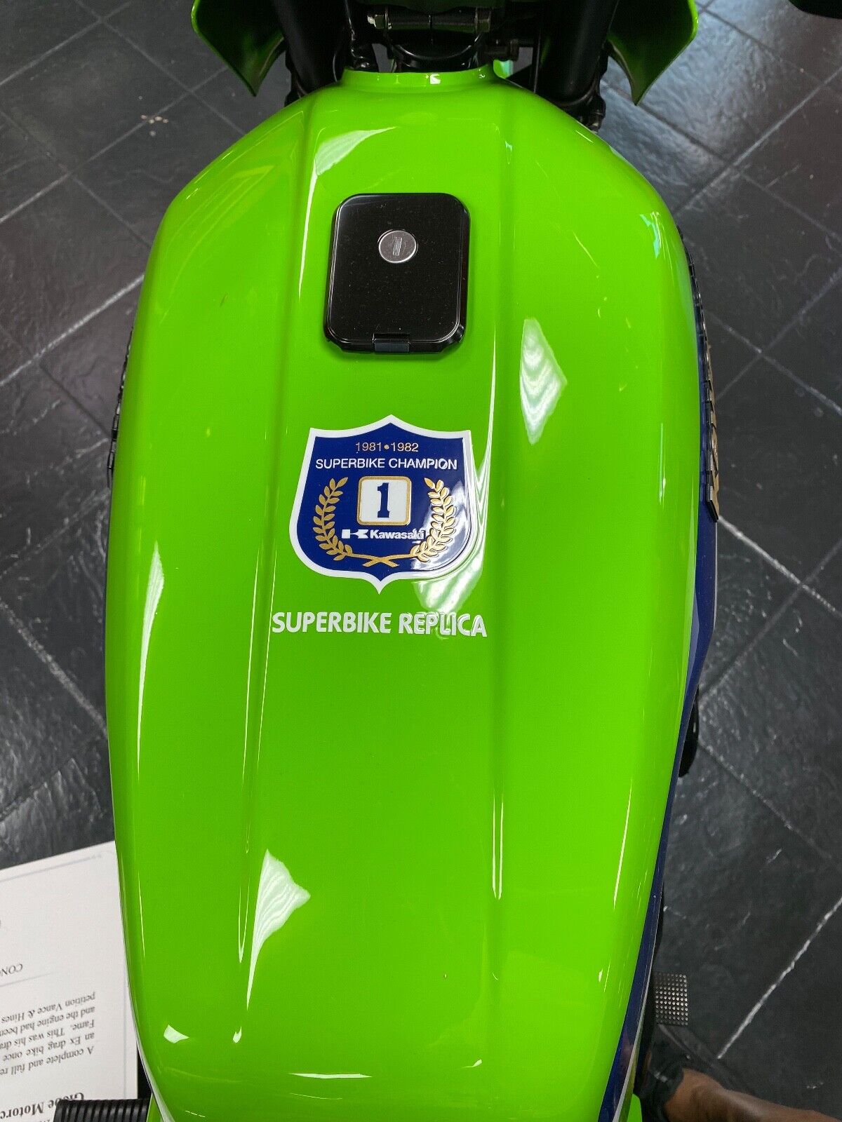 20230913 1983 kawasaki kz1000r elr tank - Rare SportBikesForSale