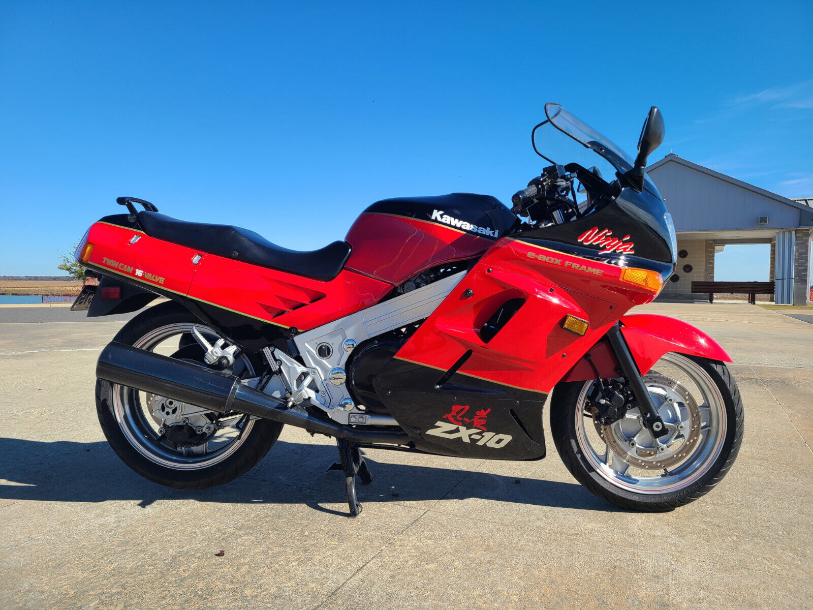 Tomcat Sighting: 1988 Kawasaki Ninja ZX10 - Rare SportBikesForSale